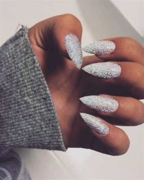 Unha Stiletto Como Fazer E Cuidar Do Estilo Fotos Para Se Inspirar