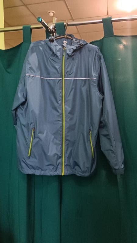 Ветрівка чоловіча — ціна 950 грн у каталозі Вітровки Купити чоловічі речі за доступною ціною на