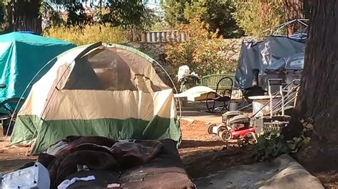 California Governor Approves 130m For Homeless Encampments Nbc Los