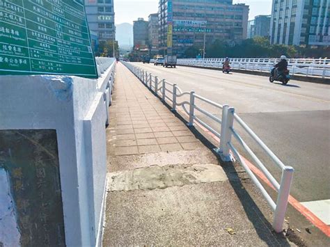 騎上汐止社后橋人行道 單車族惹怨 地方新聞 中國時報