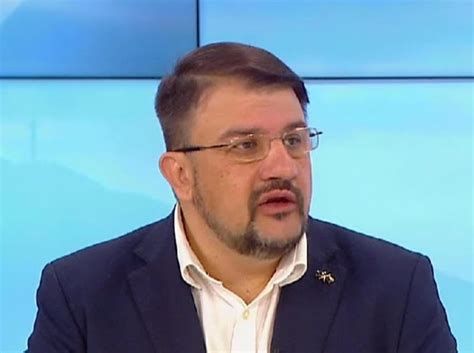 Настимир Ананиев Самолетът с мигрантите от Виена не беше скрит
