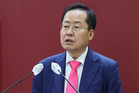 “차라리 노무현 따라 민주당 갔었으면”…홍준표 국민의힘 향해 ‘작심발언