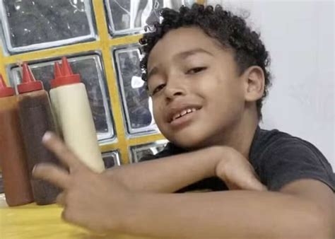 Menino De 6 Anos Desaparecido Por Ter Sido Levado Por Estrangeiro