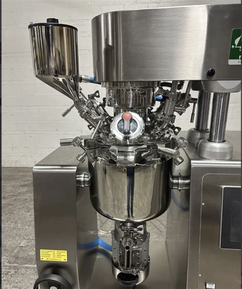 10 Liter Axomatic Vacuum Homogenizing Mixer Model Axomix10 316 S S