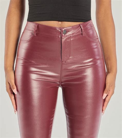 Glossy Glam Coated Faux Leather Skinny Pants And Windsor