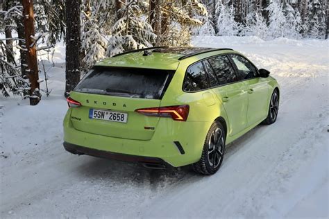 Essai Skoda Octavia Combi 2023 la Tchèque au pays des breaks