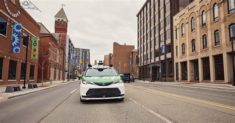 How Autonomous Vehicles Reduce Traffic Congestion