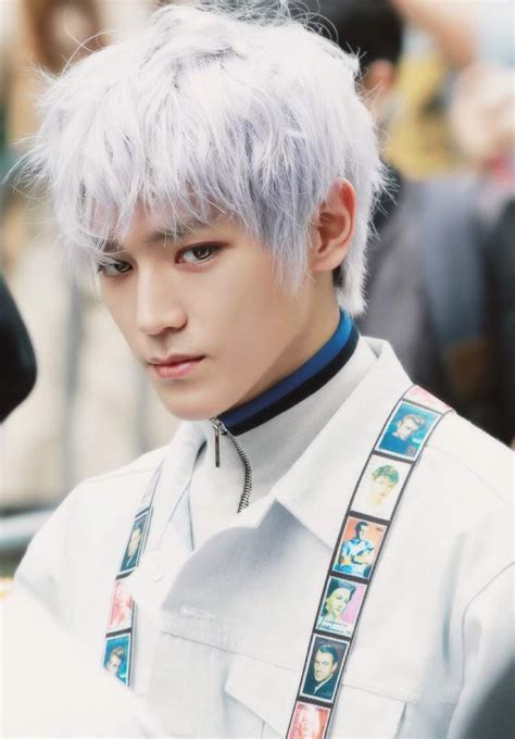 Các Nam Thần Kpop Khiến Fangirl Xin Chết Nhờ Khuôn Mặt Hoàn Mĩ