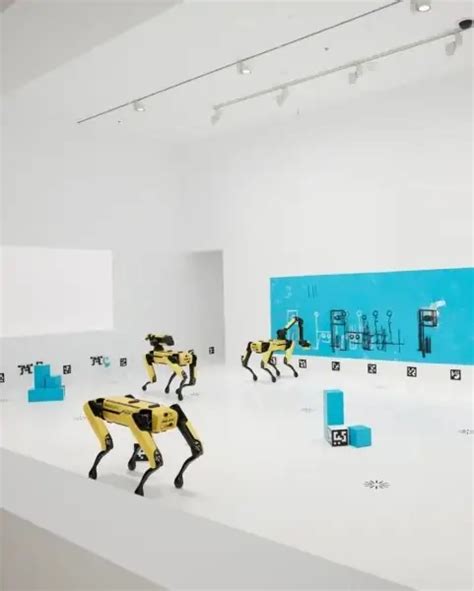 Роботи собаки навчились малювати картини що продаються за 40 тис доларів фото Читайте на