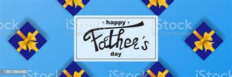 파란색 배경에 선물 상자가있는 행복한 아버지의 날 템플릿 배경 주제에 대한 스톡 벡터 아트 및 기타 이미지 배경 주제