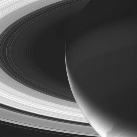 Breathtaking Pics From Cassinis Journey To Saturn Saturn Space Shot