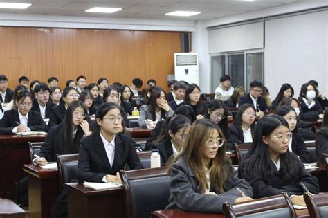 经管学院团委开展“青马工程”培训班暨入团积极分子培训第二期专题学习 经管学院新