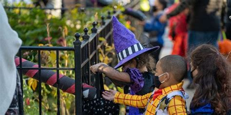 Halloween Candy Chute For Trick Or Treat Candy Chute Ideas