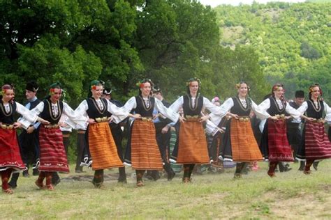Лечебният ефект на българската народна музика For Life