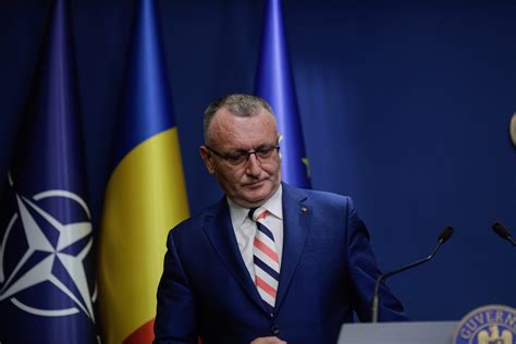 Cine îi va lua locul lui Sorin Cîmpeanu la Ministerul Educației Numele