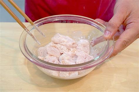 【材料3つで簡単！】短時間でしみしみの痩せおかず「めんつゆの生姜鶏大根」の作り方 筋肉料理研究家ryotaのレシピブログ