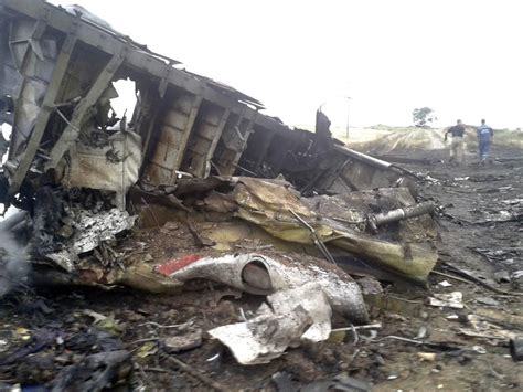 Las Imágenes Del Avión Derribado En Ucrania El Avión Ha Sido