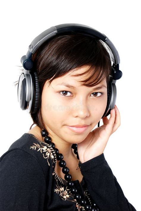 女孩听的音乐 库存照片 图片 包括有 年轻 龙舌兰 电汇 青年时期 音乐 节奏 子项 电子 2821516