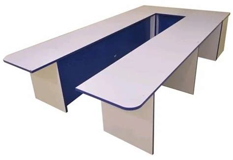 10 Seater U Shaped Wooden Conference Tables Without Storage At ₹ 32000