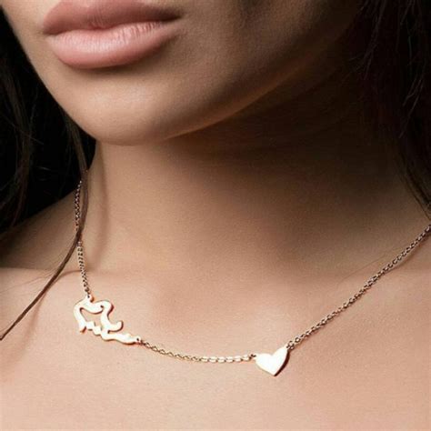 موديلات سلاسل اسماء ذهب 2024 بالانجليزي المجلة نت