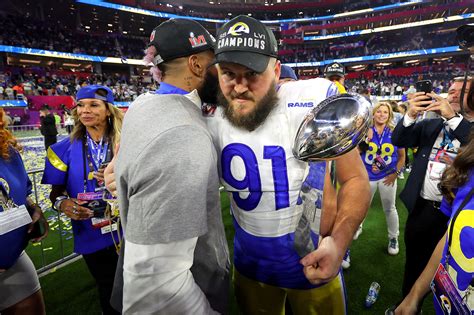 Rams News How Good Is La Defensive Lineman Greg Gaines Turf Show Times