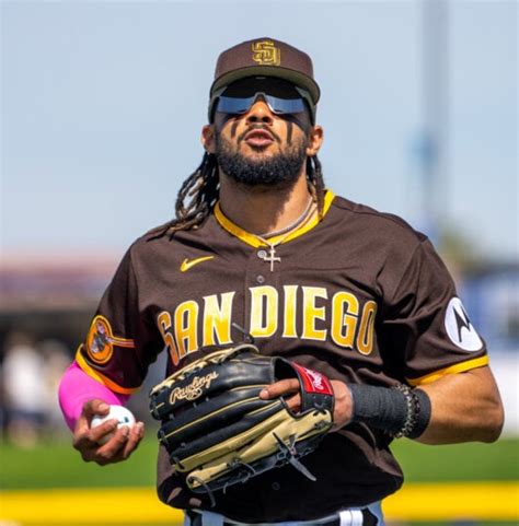 What Pros Wear Fernando Tatís Jrs Victus Ft23 Maple Bat 2023