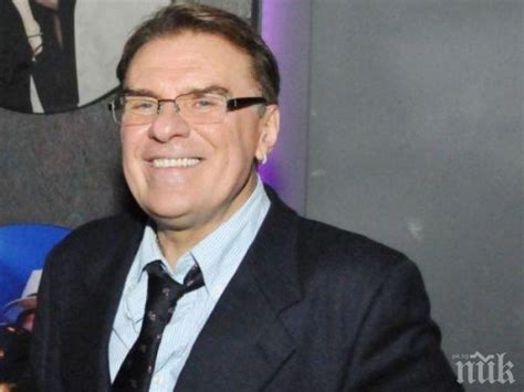 ЕКСКЛУЗИВНО В ПИК И РЕТРО Васко Кеца сложи слухов апарат Информационна агенция ПИК