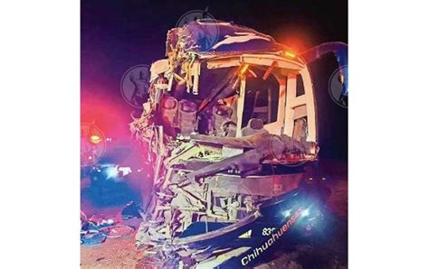 Mueren 2 Pasajeros En Accidente Carretero