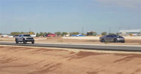 Tesla Cybertruck Smokes Ford F 150 Raptor In Drag Race