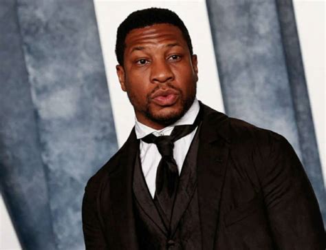 Jonathan Majors Genera Controversia Después De Enfrentar Cargos De