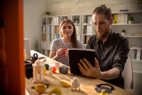 3d 프린터를 사용 하 여 현대 디자이너 20 24세에 대한 스톡 사진 및 기타 이미지 20 24세 3차원 인쇄 3차원 형태 Istock