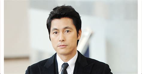 [쿠키 포토] 정우성 눈 동그랗게 뜨고 동료 연기 모니터중
