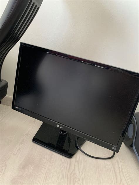 Lg Led Monitor Computers Tech Parts Accessories Monitor Screens On Carousell