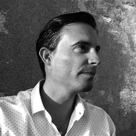 Bert Van Engel Urban Latino