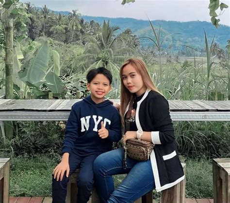 6 Potret Kebersamaan Farel Prayoga Dan Delfia Kristiani Kompak Abis