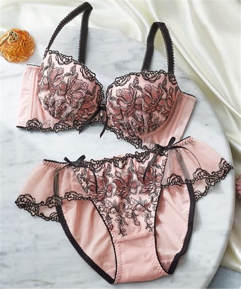 ブラジャー ショーツセット 「デザイン豊富、高見えコーデ」もっちりコンフォートブラ＆ショーツ Zozotown Yahoo店 通販