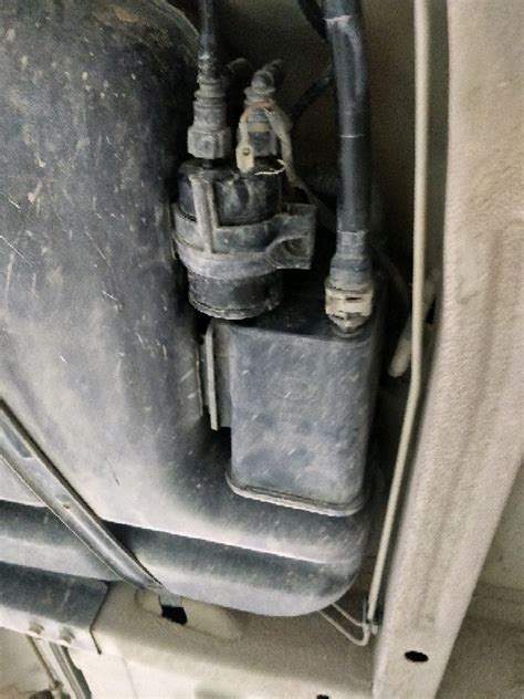 新赛欧碳罐位置图 13款新赛欧碳罐电磁阀 新赛欧尾灯更换 大山谷图库