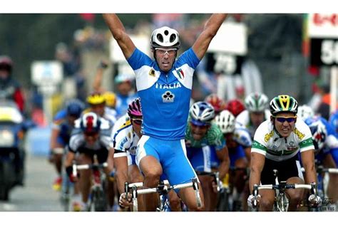 Mario Cipollini Ex Ciclista Su Strada DonnaPOP