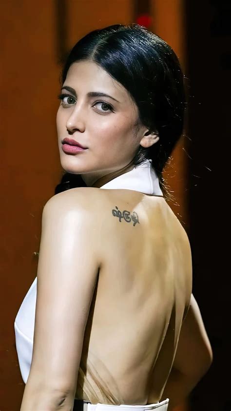 Shruti Haasan Hot Pics In Backless Sarees And Dresses Spideyposts