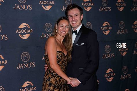 ¡pampita Deslumbra En La Gala De La Fundación Asociar 2024 El