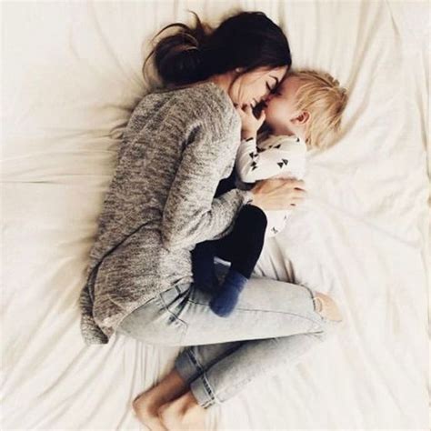 عکس پروفایل مادر و فرزند متن های عاشقانه مادرانه برای نوزاد و کودک