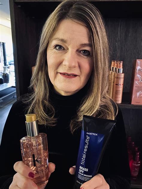 Kapper Huub Meet The Team💜 Hallo Ik Ben Sandra De