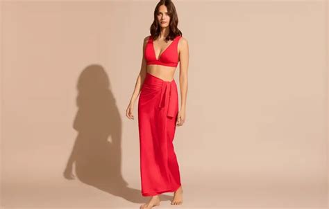 Обои Girl Dress Legs Beautiful Model Sweet Long Haired Joy Van Der Eecken на телефон и