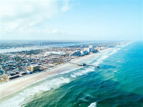 Daytona Beach é cidade de entretenimento diversão e praia Acontece