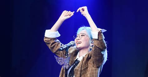 볼빨간사춘기 안지영다같이 박수 쳐요 사진
