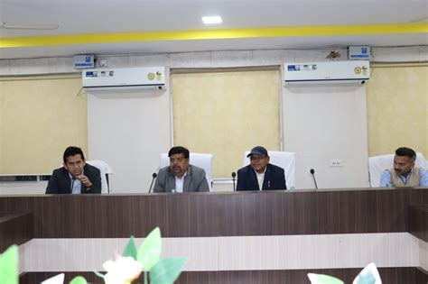 संभागायुक्त आईजी सीसीएफ सहित संभाग के समस्त जिला कलेक्टर व पुलिस