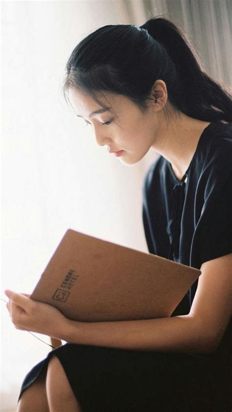 美始終難以忘記那時候你在看書我在偷看你我大學時候在圖書館裡看書的清純美女你還好嗎 每日頭條