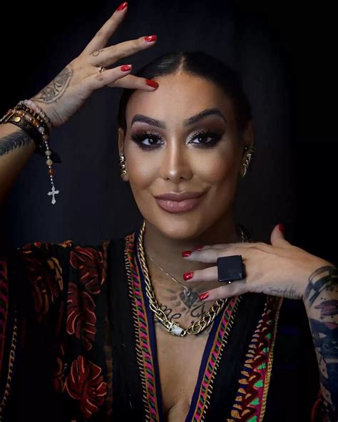 Mc Trans Passa Por Cirurgia Em Santa Catarina Clube Do Champanhe