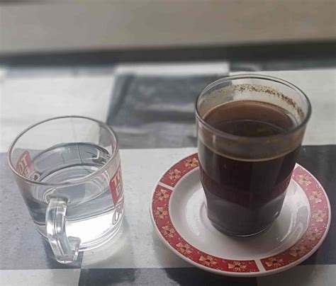Segelas Kopi Pagi Yang Menyenangkan Dan Menenangkan Halaman 1
