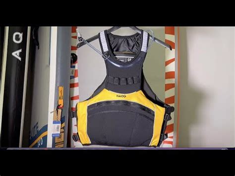 Страховочный жилет HikeXp с питьевой системой - YouTube
